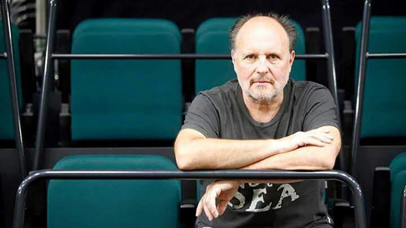 Teatro al aire libre: “La Noche Devora a sus Hijos” de Daniel Veronese ...