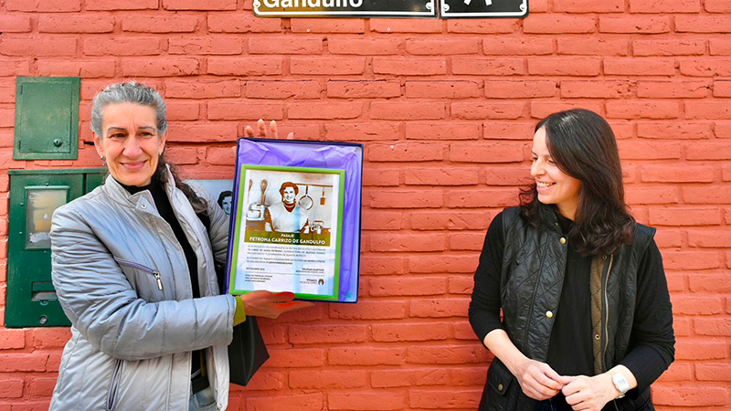 Los vecinos de Vicente López homenajearon a Doña Petrona con un pasaje ...